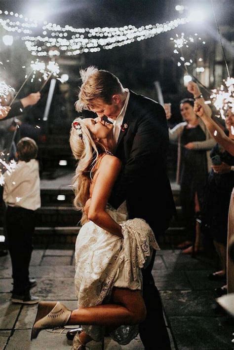 Trending 20 Must Have Night Wedding Photo Ideas