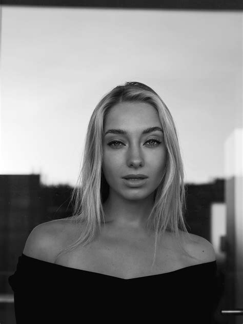 3x3 Anna — Rektmag