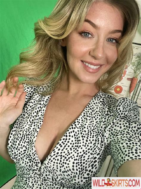 Creative Calm Asmr Ccalmasmr Nude Instagram Leaked Photo