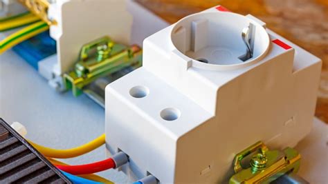 Beginners Guide What Is A Din Rail Relay Socket And Why It Matters