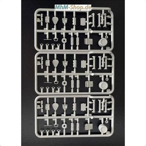 Classy Hobby M5a1 Stuart Early Production In 116 Scale Milestones