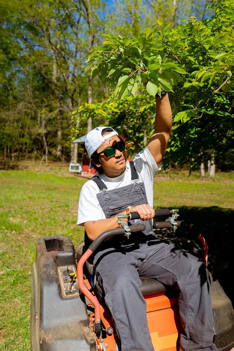One Handed Bar For Zero Turn Mower Operation Product Disability