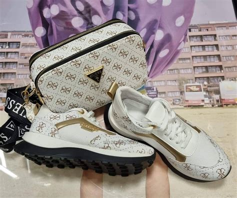 Дамски маратонки Guess 2 цвята Eu 36 Eu 37 Eu 38 Eu 39 Eu 40 Маратонки Дамски Обувки