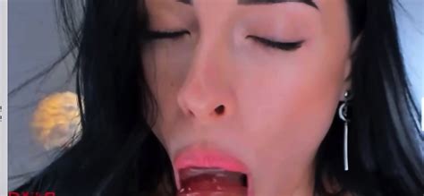 Uwunikaa Webcam Dildo Blowjob Eporner