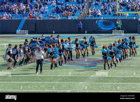 Charlotte Nc Usa Carolina Panthers Cheerleaders And The Percussion