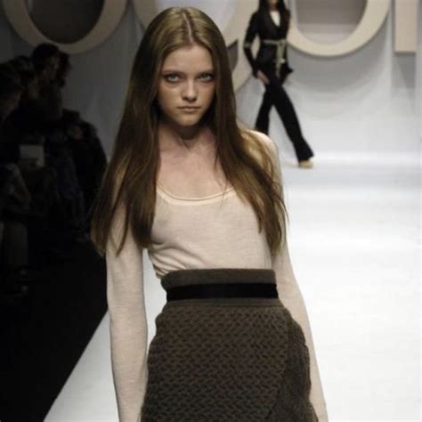 Pin By 💫💿nori🎶⭐️ On 🌙🪐fashion And Modeling 🎧🪩 Vlada Roslyakova