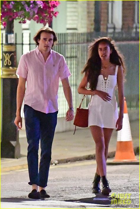 Malia Obama Holds Hands With Boyfriend Rory Farquharson In London