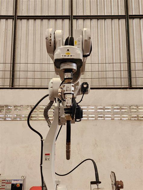 Robot แขนเชื่อมอัตโนมัติเขียนโปรแกรมเองได้ ใช้งาน 1 งานถ้วน ขายเพราะไม่มีคนงานคุม ราคาซื้อมือ