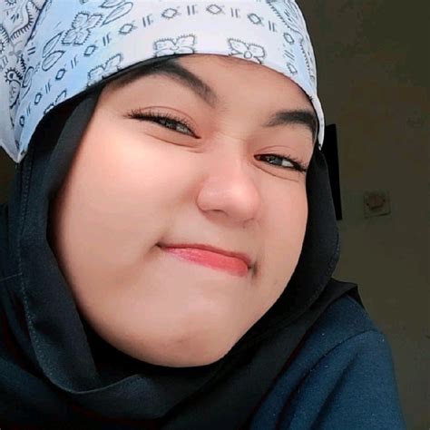 Putri Amalia Karyawan Swasta Apple Linkedin