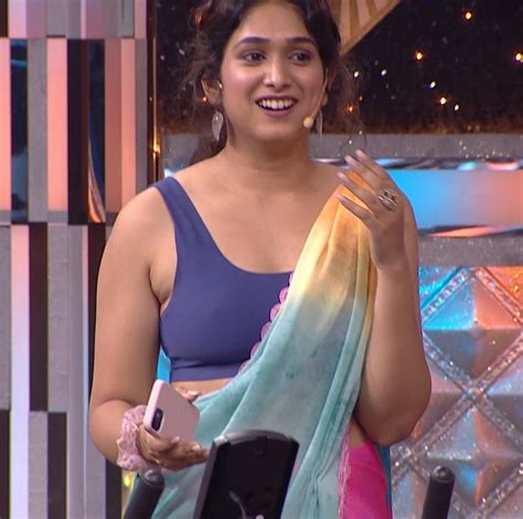 Priyadarshini Indalkar S Sexiest Avatar In Saree Rmarathicelebsonly
