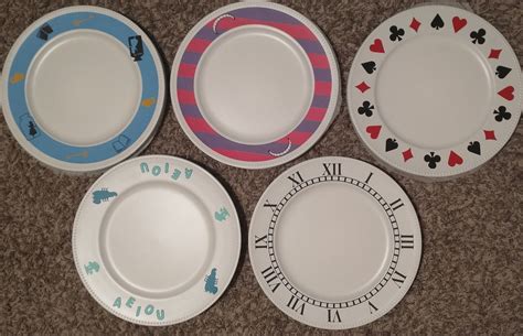 Alice In Wonderland Themed Charger Plates Queen Of Hearts Cheshire Cat