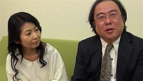 倦怠期の夫婦に見て欲しい幾つになっても仲睦まじい熟年を迎えた夫婦の愛のあるセックス アダルト動画 ソクミル