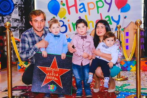ვაჟა გიო და ილია 😍😍🎂🎁🎉 ბავშვთა გასართობი ცენტრი “ჰუპი” Facebook