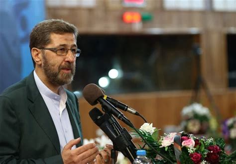 مراسم تجلیل از مجریان قدیمی برنامه کودک برگزار شد شاه آبادی باید جلوی