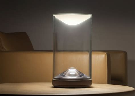 Foster Partners Introduces Eva Tabletop Light