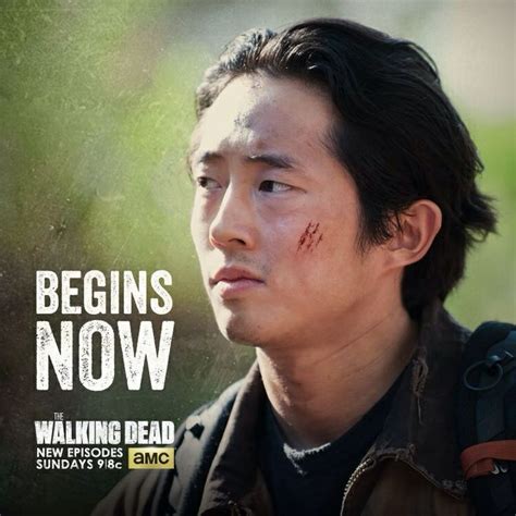 Glenn Walking Andrew Lincoln Steve Yeun Steven Yeun Glenn Rhee