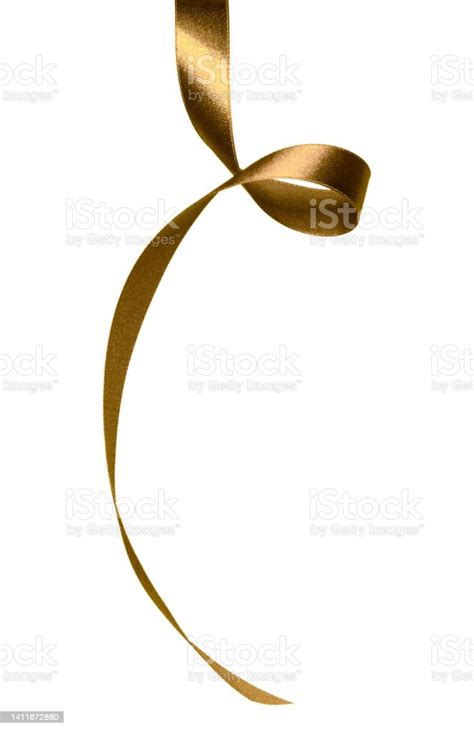 흰색 배경에 고립 된 갈색의 반짝이는 새틴 리본이 닫힙니다 장식 디자인을위한 리본 이미지 갈색에 대한 스톡 사진 및 기타 이미지 Istock
