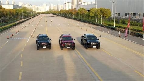 全新悍途领衔亮相，江淮皮卡商乘并举、油电并进，开创新时代搜狐汽车搜狐网