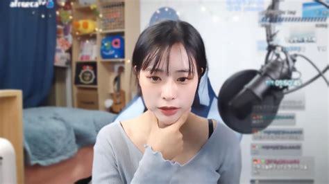 원숭이 엉덩이는 빨ㄱ ㅐ~~ 아프리카tv Vod