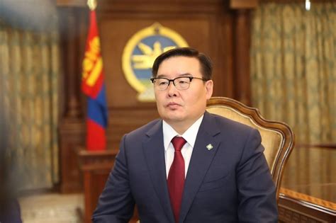 Авлигын талаар хэн юу гэж хэлэв