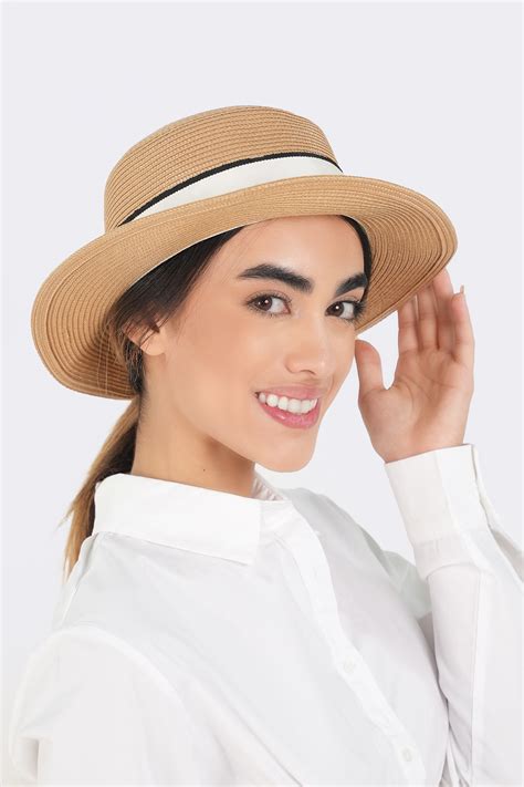 کلاه حصیری زنانه فروشگاه اینترنتی بادی اسپینر