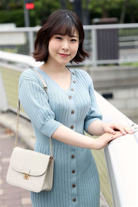 【舞ワイフ公式写真集】沙月恵奈 ご主人の束縛に悩む美乳若妻 V2ph