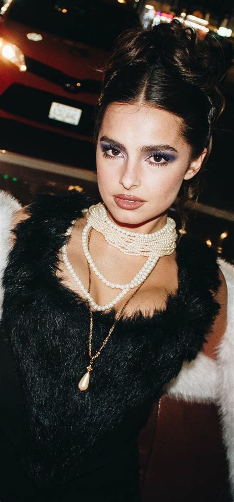 1080x2310 Resolution Addison Rae Model 1080x2310 Resolution Wallpaper