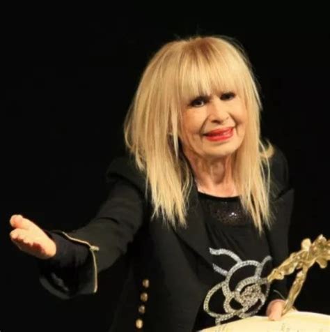 Бившият на Лили Иванова разкри на колко години става днес примата на българската поп музика