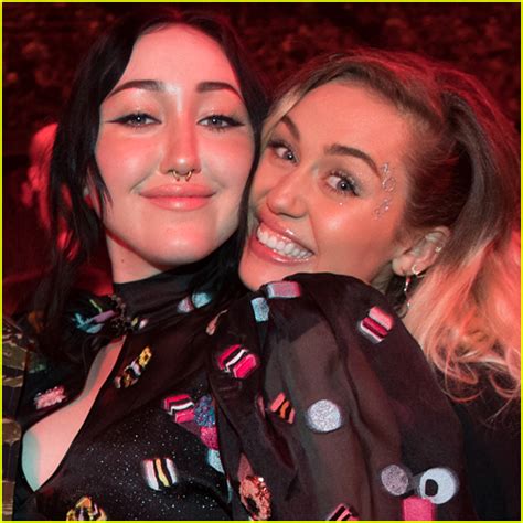 Noah Cyrus And Dominic Purcell Did Tish Cyrus Know About Them Was Miley