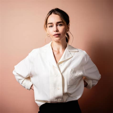 2932x2932 Emilia Clarke 2024 4k Ipad Pro Retina Display Hd 4k