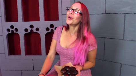 La Vore Girls Enjoyable Snack At The Tower Of Voreand Xnxx Com