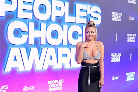Galerie Foto Carmen Electra Ca în Zilele „baywatch” Ținuta în Care A
