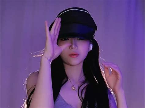 冬日限定 你心里的那个女孩咩 你心里的那个女孩咩 哔哩哔哩视频