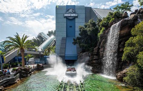 Abrió En Los Ángeles El Nuevo Parque Temático De Jurassic World The