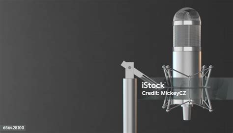 레트로 알루미늄 마이크입니다 3d 렌더링 노래방기계에 대한 스톡 사진 및 기타 이미지 노래방기계 녹음 장비 디지털 생성 이미지 Istock
