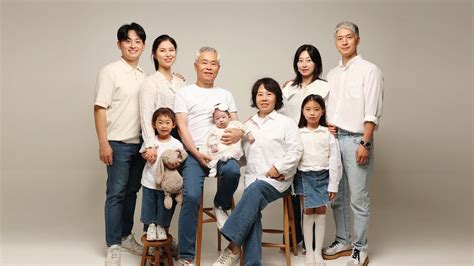 아무 이유 없이 가족 사진 찍는 날 감나무 사진관 Youtube