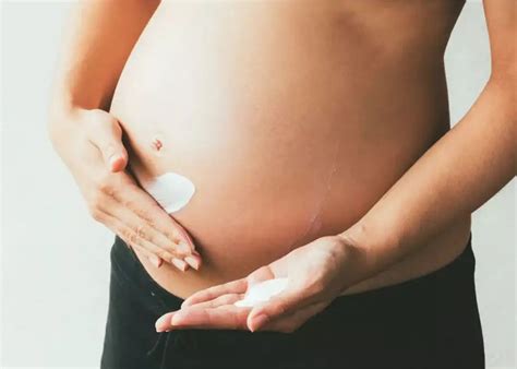 How To Treat Stretch Marks During Pregnancy Dermatouch