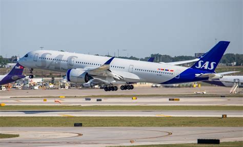 Se Rse Scandinavian Airlines Airbus A350 900 At Ord Aeroxplorer