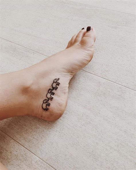 Mia Mckenna Bruces Feet