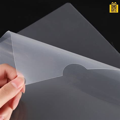 แฟ้มพลาสติกใสขุ่นใส่เอกสาร A4 สกรีนโลโก้ ทำเป็นของพรีเมี่ยม ของชำร่วยได้