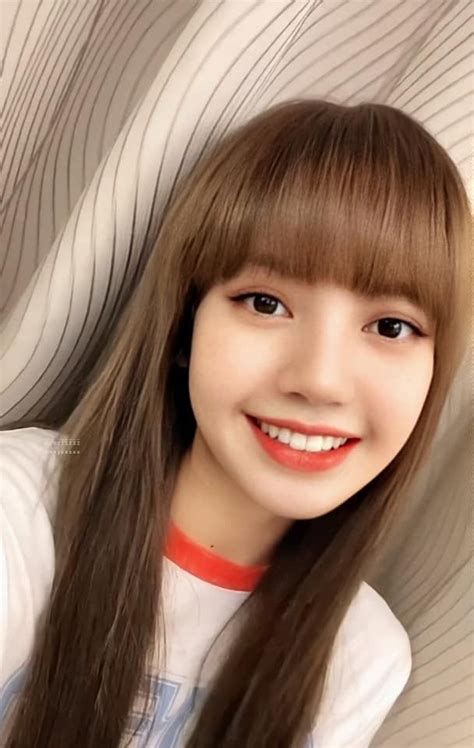 Pin By Jeninek On Lisa Blackpink Lisa Blackpink Blackpink Photos