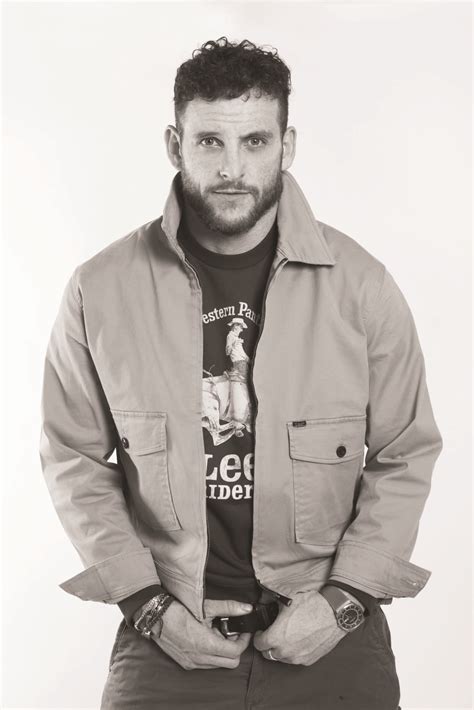 Eyal Meyer Libre Y Versátil Costa Magazine
