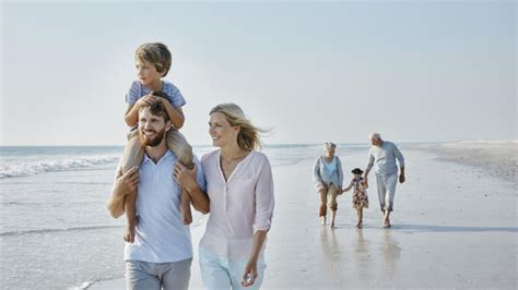 Oma En Opa Gaan Mee Op Reis Joepie Of Niet Libelle Mama