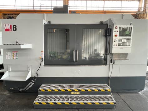 3 Axis Vertical Machining Center HAAS VM 6 Axel Machines