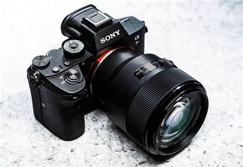 Еще один недорогой объектив для Sony: Meike 85mm F1.8 AF STM за $200 ...