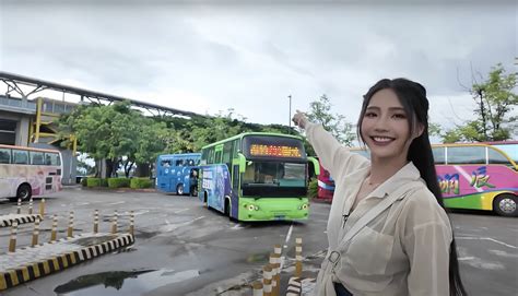黃韻霏 anita 你有多久沒有好好一個人輕輕鬆鬆的旅遊呢？ 不用擔心舟車勞頓的感覺、來一趟說走就走的輕旅行？ 這次來到嘉義，拋開自己手邊