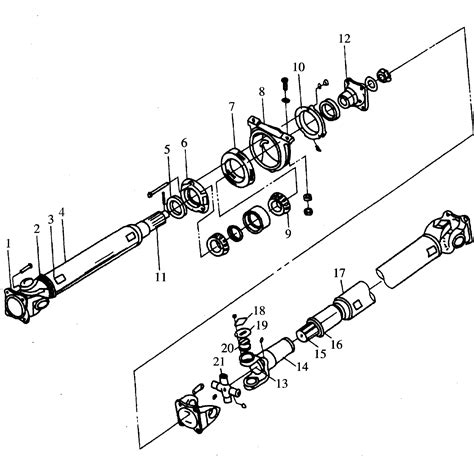 一、传动轴的结构特点 新编柴油车维修