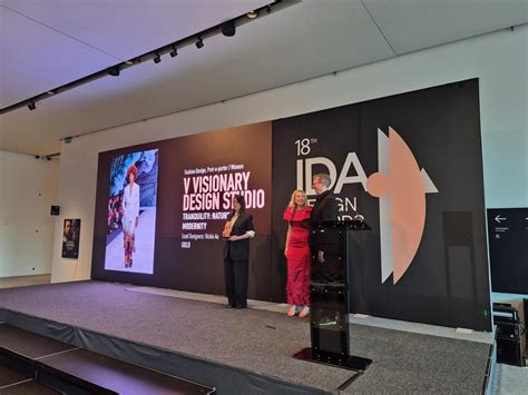 지속 가능한 숲이 만든 패션 최초의 Fsc 인증 컬렉션으로 국제디자인어워드 금상 수상 월간 봉제기술