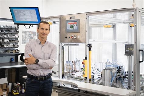 Димитър Карамихалев Аутоматикс ЕООД Нашата цел е да оставим траен… Dimitar Karamihalev