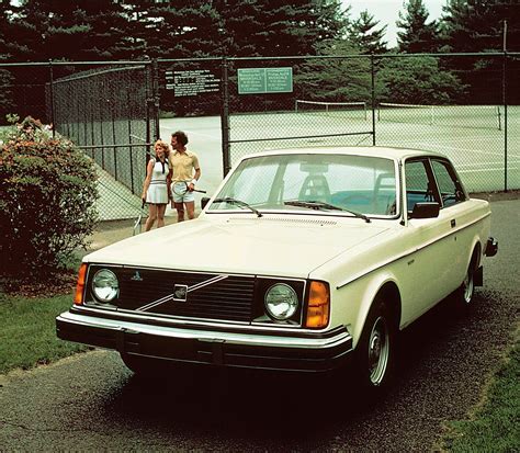 Modern Classic Volvo 240 — Automuse